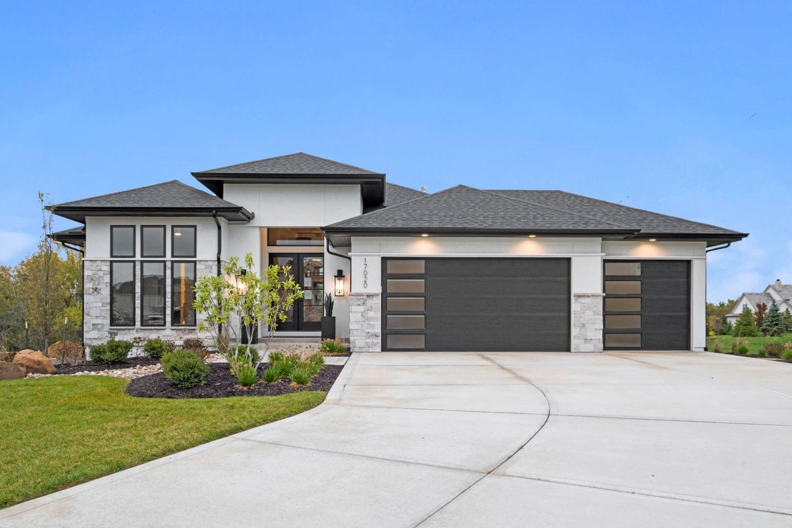 How to Find the Perfect Lot for Your Custom Home in Johnson County, Kansas